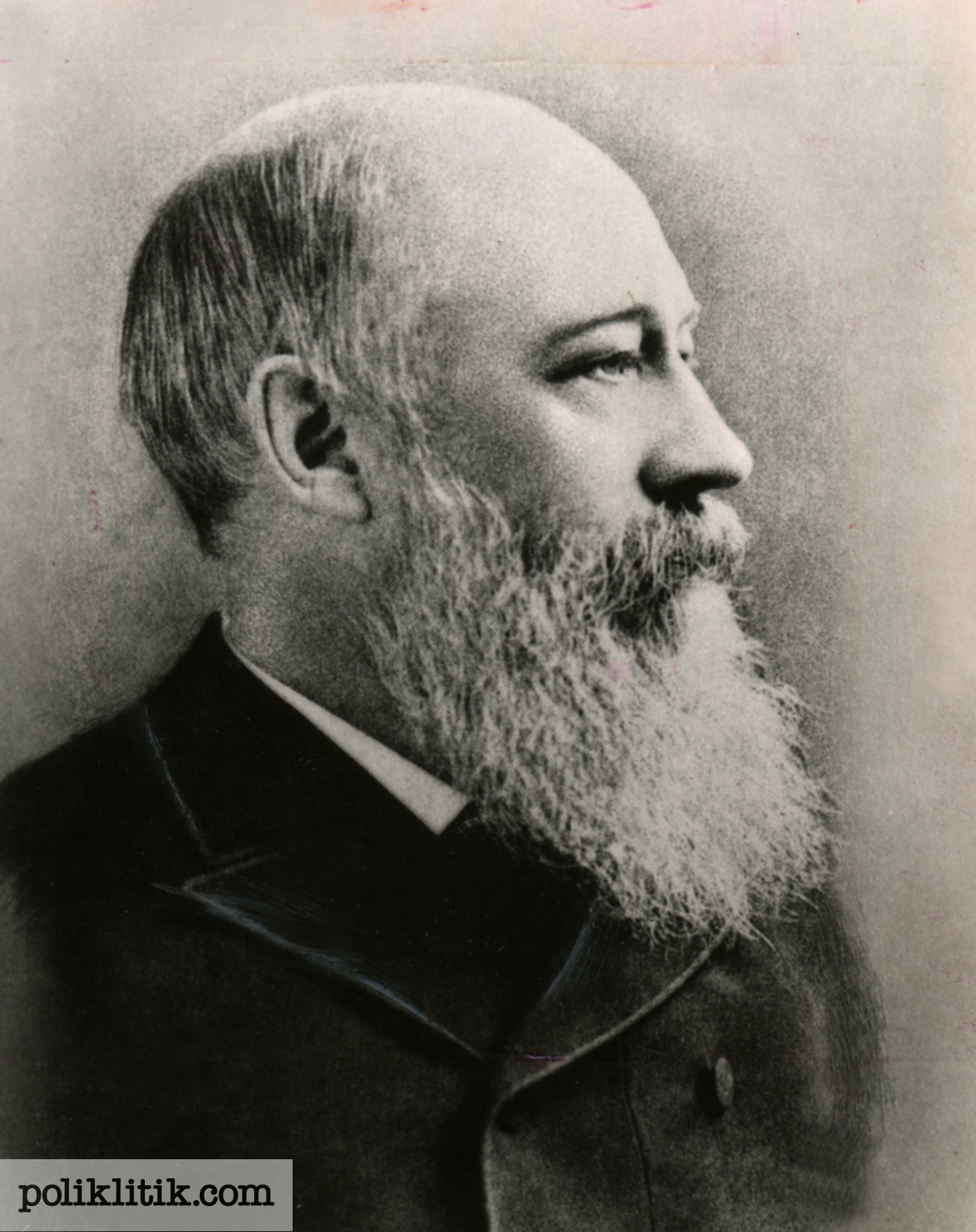 Plastik yang Mengancam – Poliklitik